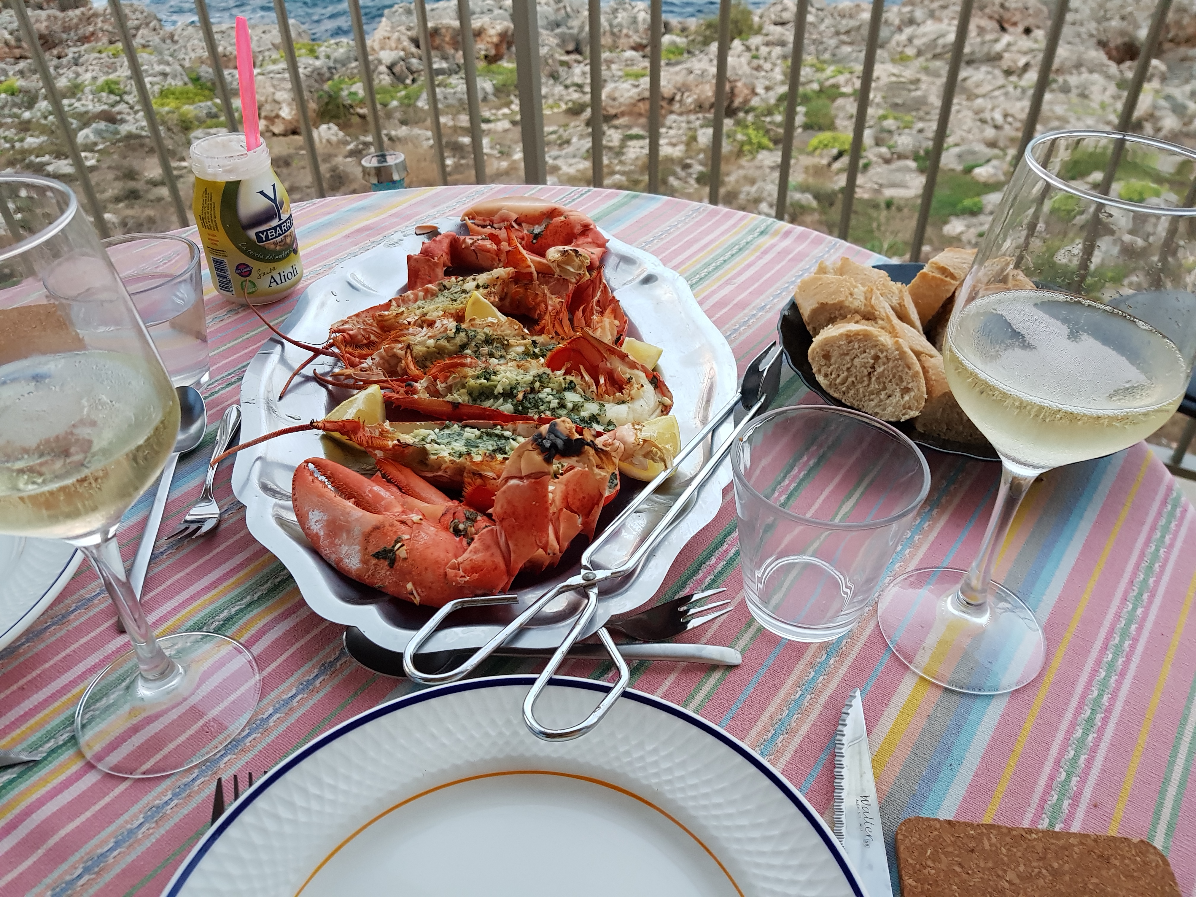 Grillet hummer med urtesmør – CITRUSFRUKTEN